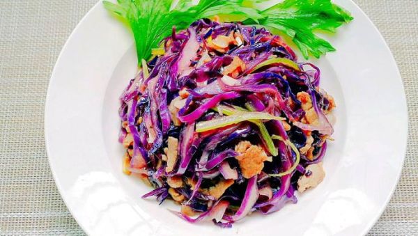 清炒甘蓝丝怎么炒才脆_清炒甘蓝丝的家常做法-第3张图片-山城妙识 清炒甘蓝丝怎么炒才脆_清炒甘蓝丝的家常做法-第3张图片-山城妙识