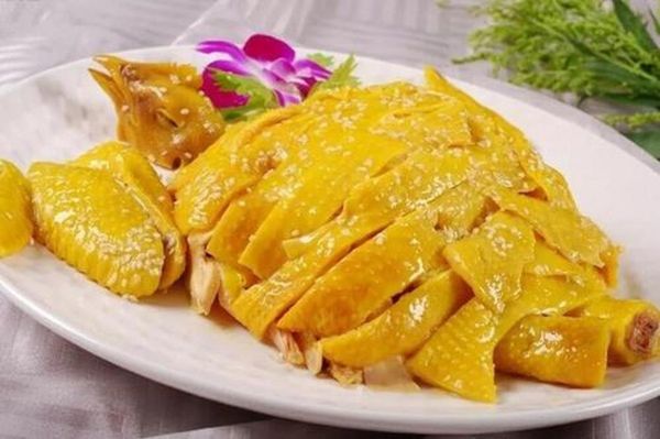 东江盐焗鸡是哪里的名菜_东江盐焗鸡正宗做法-第1张图片-山城妙识 东江盐焗鸡是哪里的名菜_东江盐焗鸡正宗做法-第1张图片-山城妙识