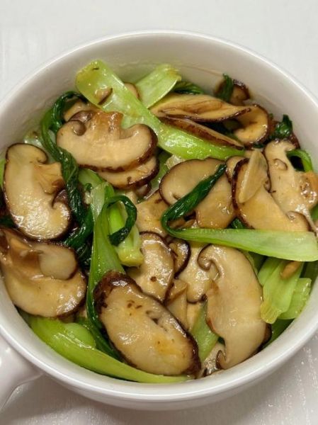香菇炒青菜香菇要焯水吗_焯水后口感更好吗-第3张图片-山城妙识 香菇炒青菜香菇要焯水吗_焯水后口感更好吗-第3张图片-山城妙识