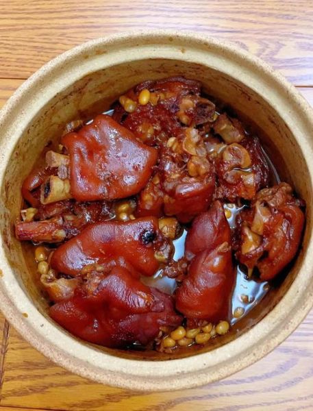 猪脚炖黄豆怎么炖才软烂_猪脚炖黄豆的窍门-第2张图片-山城妙识