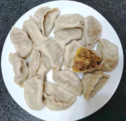 牛肉和什么菜包饺子好吃_牛肉饺子最佳搭配蔬菜-第1张图片-山城妙识 牛肉和什么菜包饺子好吃_牛肉饺子最佳搭配蔬菜-第1张图片-山城妙识