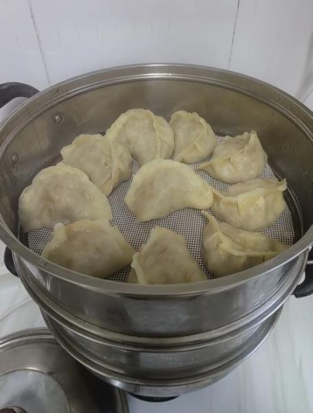 烫面蒸饺开水下锅还是冷水下锅_蒸多久才熟-第1张图片-山城妙识 烫面蒸饺开水下锅还是冷水下锅_蒸多久才熟-第1张图片-山城妙识