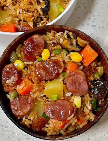 大米饭怎么煮好吃_电饭煲蒸米饭步骤-第3张图片-山城妙识