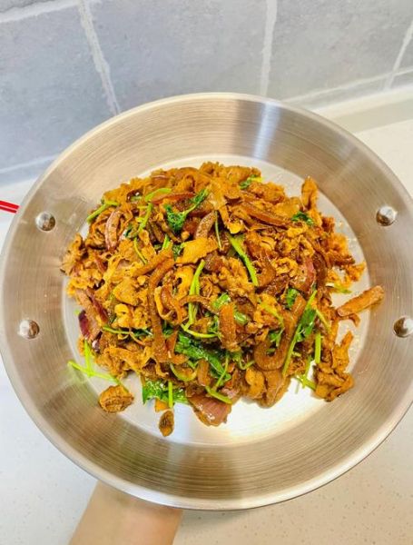 孜然羊肉怎么做好吃_家常做法窍门-第1张图片-山城妙识