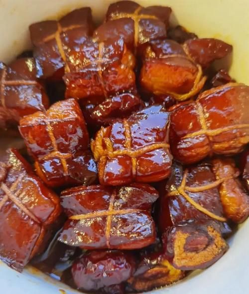 东坡肉怎么做_东坡肉正宗做法步骤-第2张图片-山城妙识