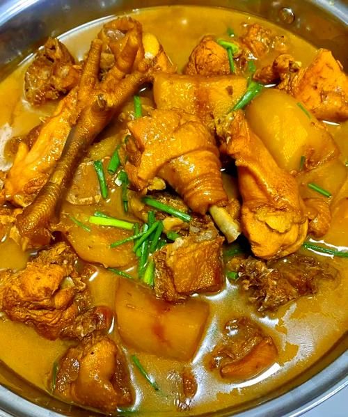 土豆干锅鸡的做法_家常土豆干锅鸡怎么做-第1张图片-山城妙识