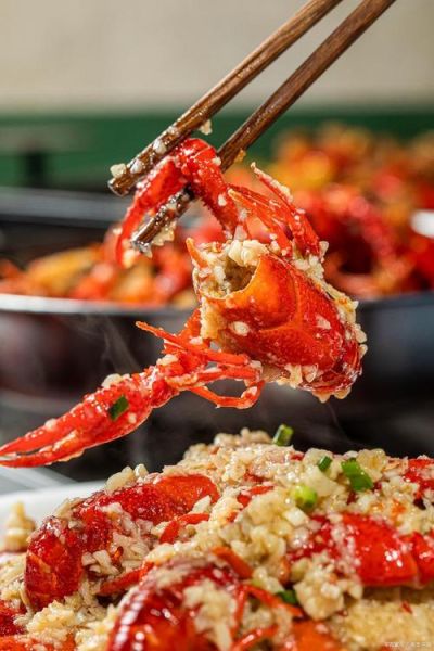 大龙虾怎么吃图解_大龙虾正确吃法步骤-第2张图片-山城妙识 大龙虾怎么吃图解_大龙虾正确吃法步骤-第2张图片-山城妙识