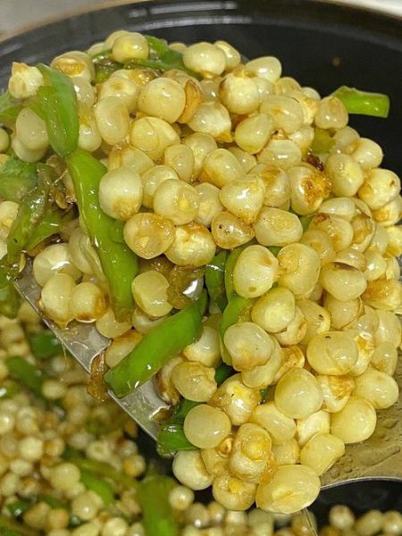 青椒炒玉米粒怎么做_青椒玉米粒家常做法-第3张图片-山城妙识