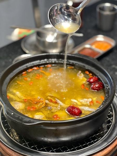 茶油鸡汤怎么做_茶油炖鸡用什么锅最好-第1张图片-山城妙识