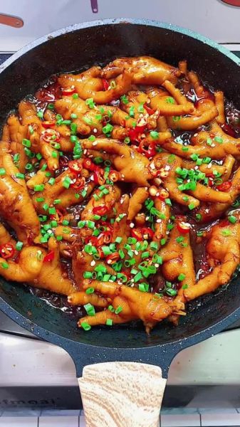 红烧鸡爪和什么菜一起烧好吃_经典搭配推荐-第3张图片-山城妙识