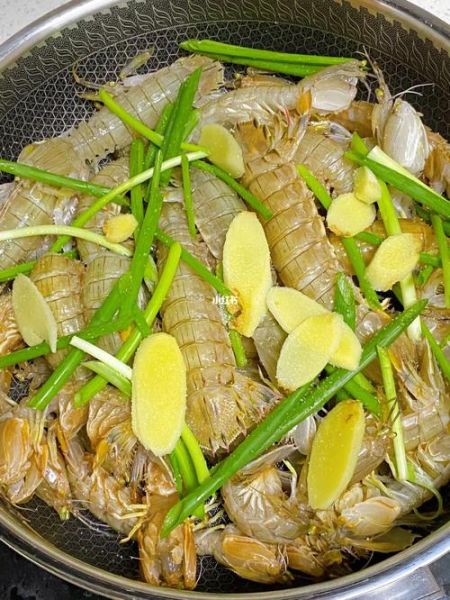 水煮皮皮虾怎么做好吃_水煮皮皮虾煮几分钟才入味-第3张图片-山城妙识