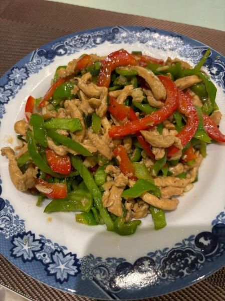 青椒肉丝怎么做_青椒肉丝最简单的做法-第2张图片-山城妙识