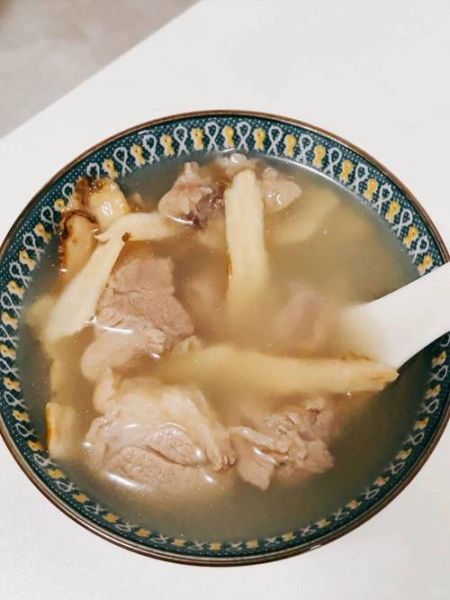 当归生姜羊肉汤的比例是多少_一次放多少克-第3张图片-山城妙识 当归生姜羊肉汤的比例是多少_一次放多少克-第3张图片-山城妙识