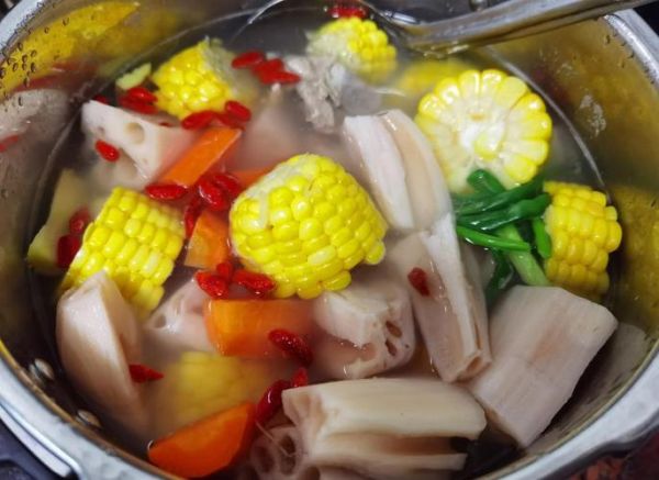 高压锅莲藕排骨汤怎么做_高压锅莲藕排骨汤窍门-第3张图片-山城妙识