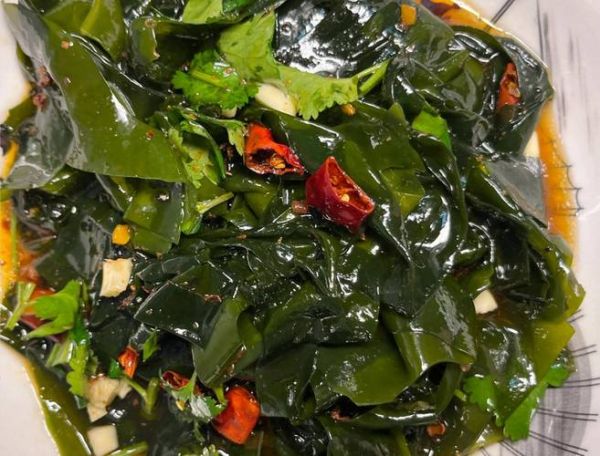 凉拌裙带菜要开水烫吗_裙带菜焯水多久才脆嫩-第2张图片-山城妙识