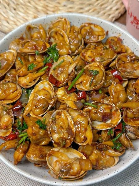 爆炒花蛤蜊怎么做好吃_爆炒花蛤蜊用焯水吗-第1张图片-山城妙识 爆炒花蛤蜊怎么做好吃_爆炒花蛤蜊用焯水吗-第1张图片-山城妙识