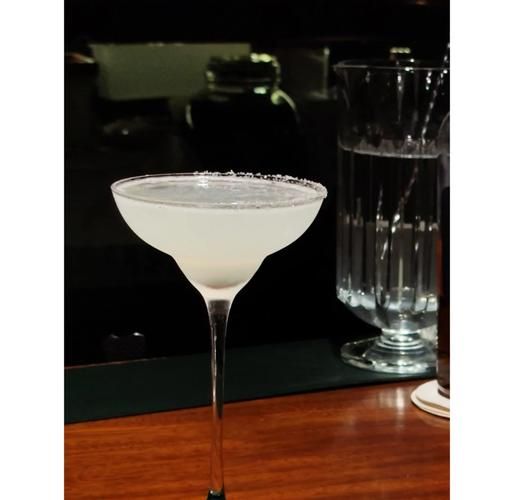 玛格丽特鸡尾酒怎么调_玛格丽特鸡尾酒图片拍摄技巧-第1张图片-山城妙识