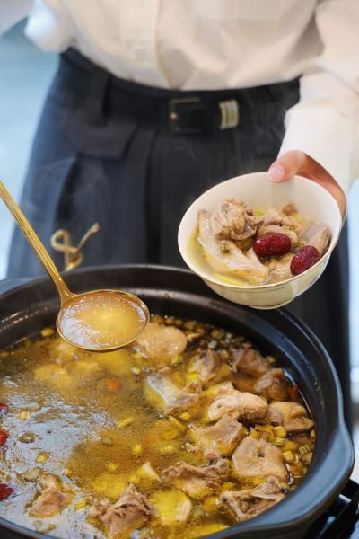 砂锅煲鸡汤的做法_砂锅鸡汤怎么炖好喝-第2张图片-山城妙识 砂锅煲鸡汤的做法_砂锅鸡汤怎么炖好喝-第2张图片-山城妙识