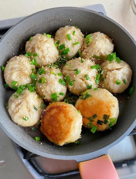 生煎包的做法_生煎包怎么做好吃-第1张图片-山城妙识