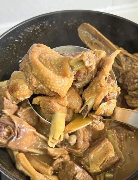 红烧鸭腿肉怎么做_红烧鸭腿肉的家常做法-第1张图片-山城妙识 红烧鸭腿肉怎么做_红烧鸭腿肉的家常做法-第1张图片-山城妙识