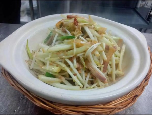 蒲菜怎么做好吃_蒲菜图片大全-第1张图片-山城妙识