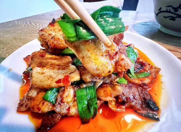 四川回锅肉怎么做才正宗_回锅肉用五花肉还是二刀肉-第2张图片-山城妙识