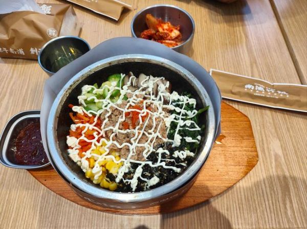 烤肉拌饭高清图片_怎么拍才好看-第2张图片-山城妙识