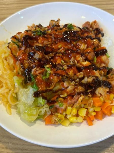 烤肉拌饭高清图片_怎么拍才好看-第1张图片-山城妙识