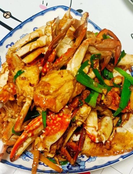 姜葱炒螃蟹怎么做_姜葱炒螃蟹用哪种螃蟹-第1张图片-山城妙识 姜葱炒螃蟹怎么做_姜葱炒螃蟹用哪种螃蟹-第1张图片-山城妙识