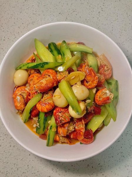 小龙虾怎么做简单又好吃_家庭版懒人做法-第1张图片-山城妙识 小龙虾怎么做简单又好吃_家庭版懒人做法-第1张图片-山城妙识