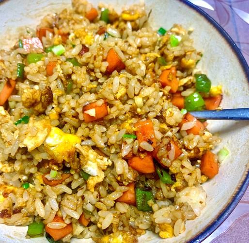 火腿肠炒米饭怎么炒_火腿肠炒米饭先炒什么-第1张图片-山城妙识 火腿肠炒米饭怎么炒_火腿肠炒米饭先炒什么-第1张图片-山城妙识