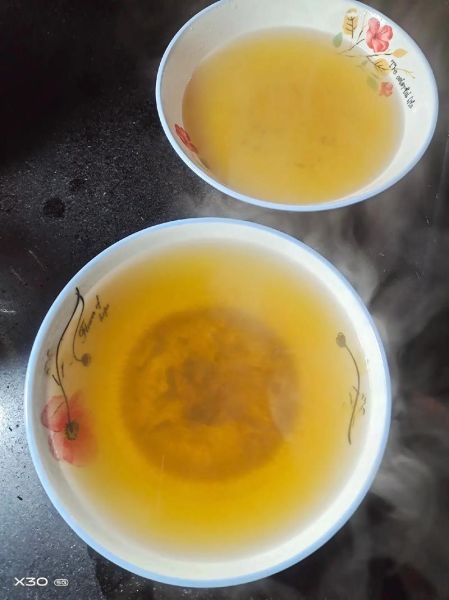 干鱼腥草泡水喝的功效与禁忌_哪些人不能喝-第2张图片-山城妙识