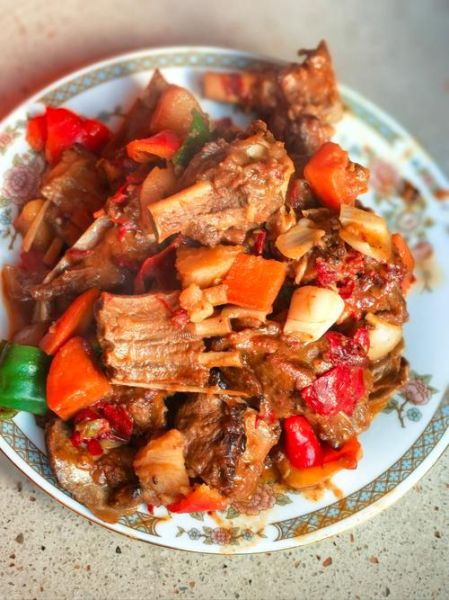 爆炒羊排怎么做才嫩_爆炒羊排家常做法步骤-第2张图片-山城妙识