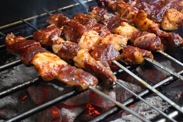 牛肉串怎么烤好吃又嫩_腌制秘诀-第1张图片-山城妙识 牛肉串怎么烤好吃又嫩_腌制秘诀-第1张图片-山城妙识