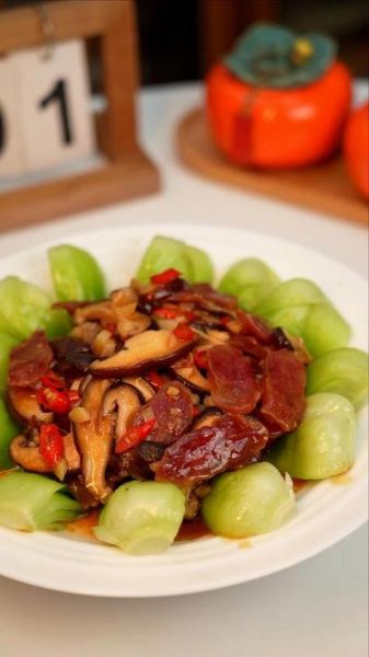 上海青炒香菇怎么做_上海青炒香菇需要焯水吗-第3张图片-山城妙识