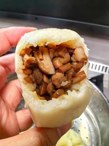 平菇馅包子怎么调馅好吃_平菇包子蒸多久才熟-第1张图片-山城妙识 平菇馅包子怎么调馅好吃_平菇包子蒸多久才熟-第1张图片-山城妙识