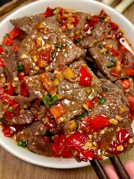 爆炒牛肉怎么炒_爆炒牛肉怎么炒才嫩-第1张图片-山城妙识 爆炒牛肉怎么炒_爆炒牛肉怎么炒才嫩-第1张图片-山城妙识