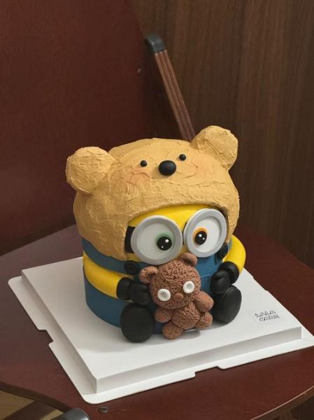 小黄人蛋糕简笔画怎么画_简笔画步骤教程-第3张图片-山城妙识