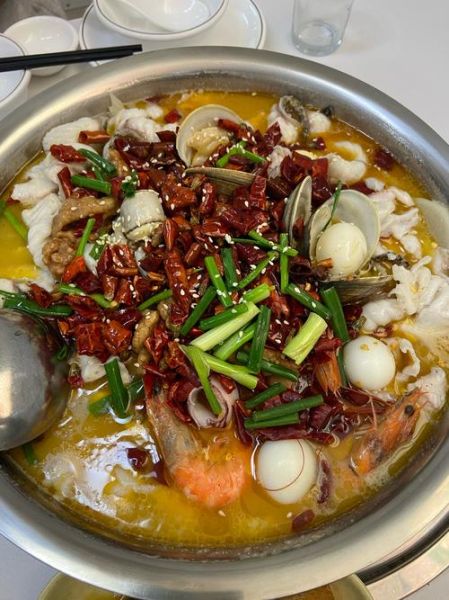 水煮鱼放什么配菜好吃_水煮鱼配菜推荐-第1张图片-山城妙识 水煮鱼放什么配菜好吃_水煮鱼配菜推荐-第1张图片-山城妙识