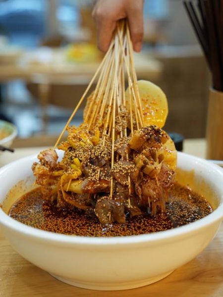 成都钵钵鸡哪家最正宗_钵钵鸡和冷锅串串区别-第1张图片-山城妙识 成都钵钵鸡哪家最正宗_钵钵鸡和冷锅串串区别-第1张图片-山城妙识
