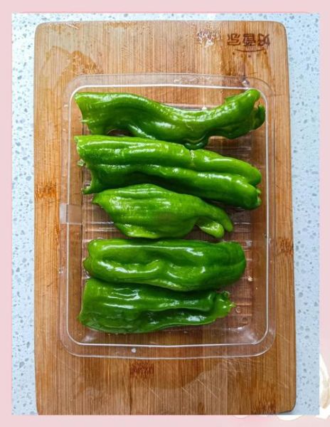 虎皮青椒怎么做不辣_如何减少虎皮青椒辣味-第1张图片-山城妙识 虎皮青椒怎么做不辣_如何减少虎皮青椒辣味-第1张图片-山城妙识