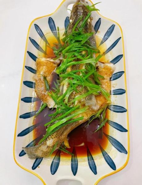 清蒸鲈鱼的家常做法_清蒸鲈鱼做法视频-第2张图片-山城妙识 清蒸鲈鱼的家常做法_清蒸鲈鱼做法视频-第2张图片-山城妙识