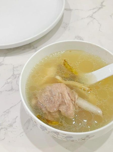 石斛鸭汤的做法大全_石斛鸭汤怎么炖最营养-第1张图片-山城妙识 石斛鸭汤的做法大全_石斛鸭汤怎么炖最营养-第1张图片-山城妙识