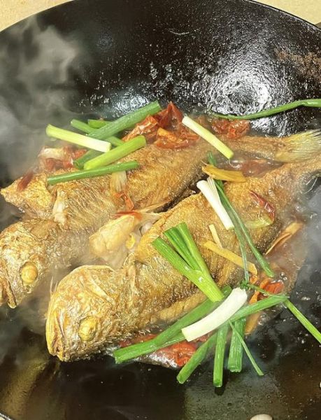 大黄鱼怎么做好吃_清蒸大黄鱼的做法步骤-第2张图片-山城妙识