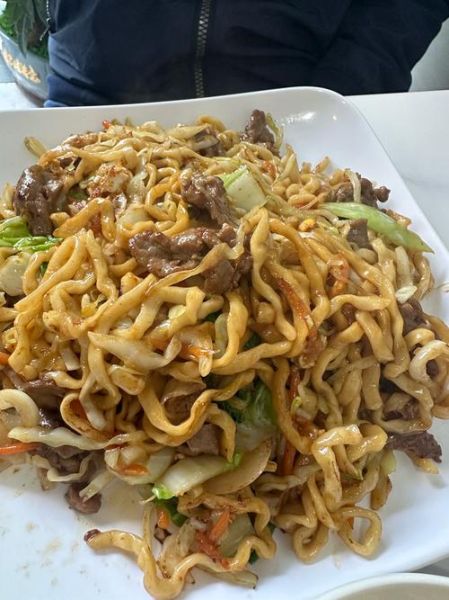 炒牛肉面怎么做好吃_炒牛肉面图片教程-第1张图片-山城妙识 炒牛肉面怎么做好吃_炒牛肉面图片教程-第1张图片-山城妙识