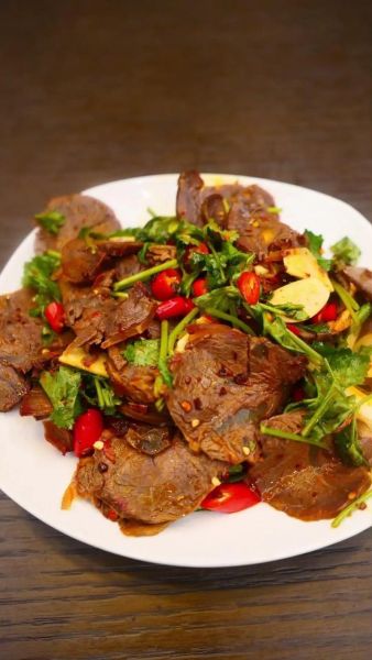 牛腱子能直接爆炒吗_爆炒牛腱子口感好吗-第1张图片-山城妙识 牛腱子能直接爆炒吗_爆炒牛腱子口感好吗-第1张图片-山城妙识