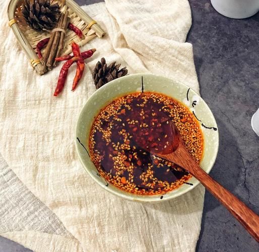 正宗红油怎么做_四川红油配方比例-第3张图片-山城妙识 正宗红油怎么做_四川红油配方比例-第3张图片-山城妙识