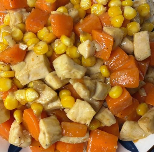 胡萝卜炒鸡胸肉怎么做_鸡胸肉怎么炒才嫩-第2张图片-山城妙识