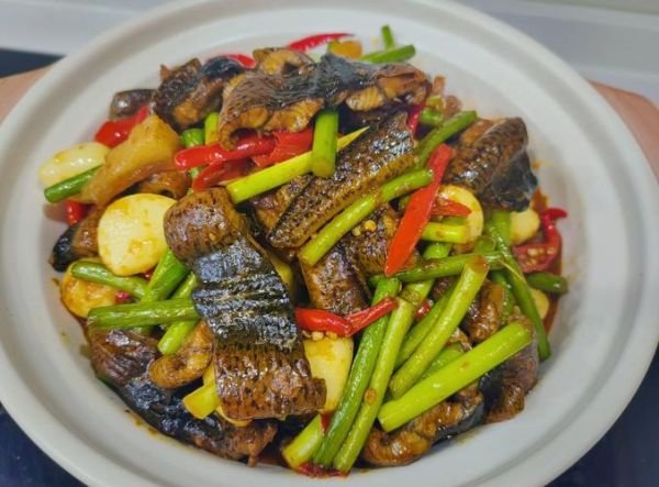 家常黄鳝怎么做好吃_黄鳝最简单的做法-第1张图片-山城妙识 家常黄鳝怎么做好吃_黄鳝最简单的做法-第1张图片-山城妙识