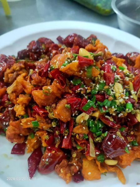 重庆歌乐山辣子鸡哪家最正宗_辣子鸡做法家常版-第2张图片-山城妙识 重庆歌乐山辣子鸡哪家最正宗_辣子鸡做法家常版-第2张图片-山城妙识